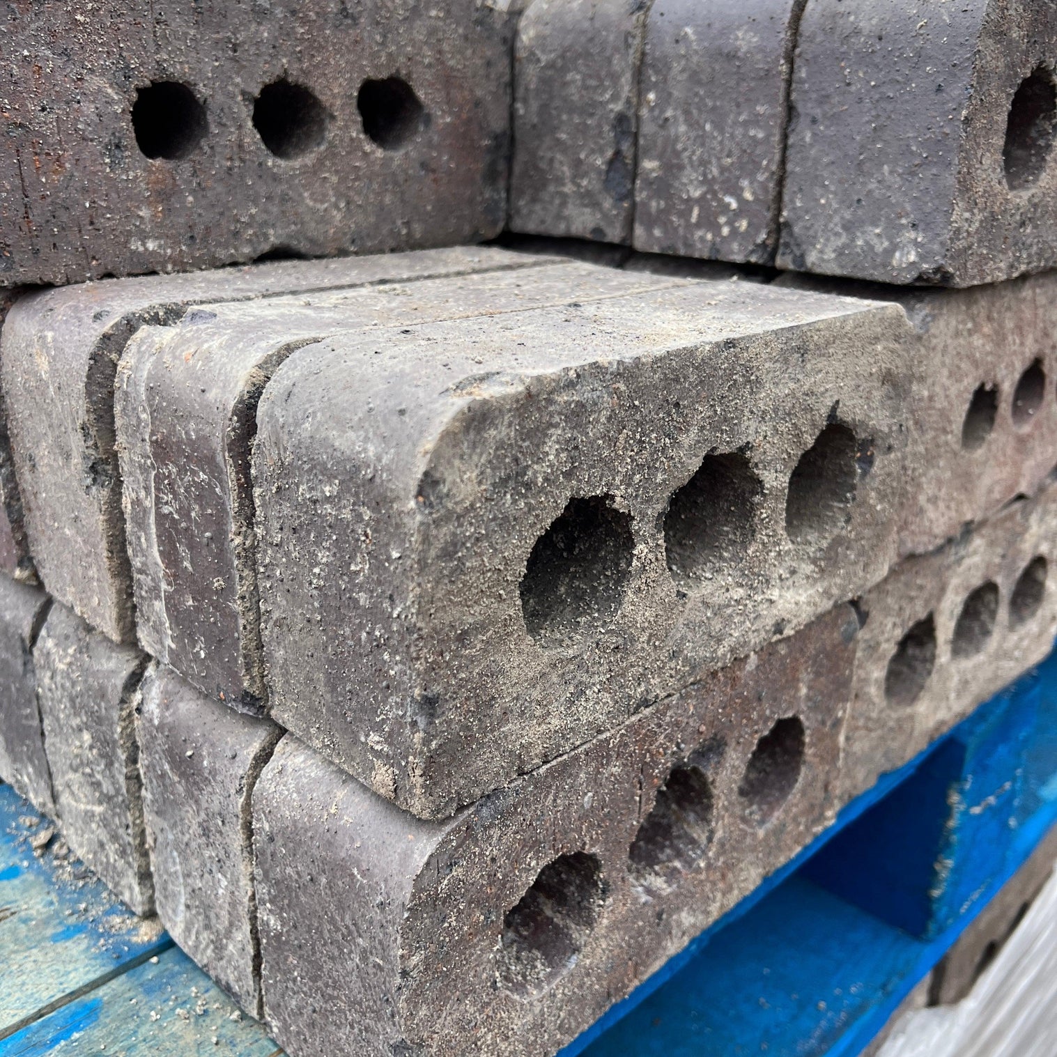 65mm Reclaimed Staffordshire Blue Double Bullnose Coping Brick ...