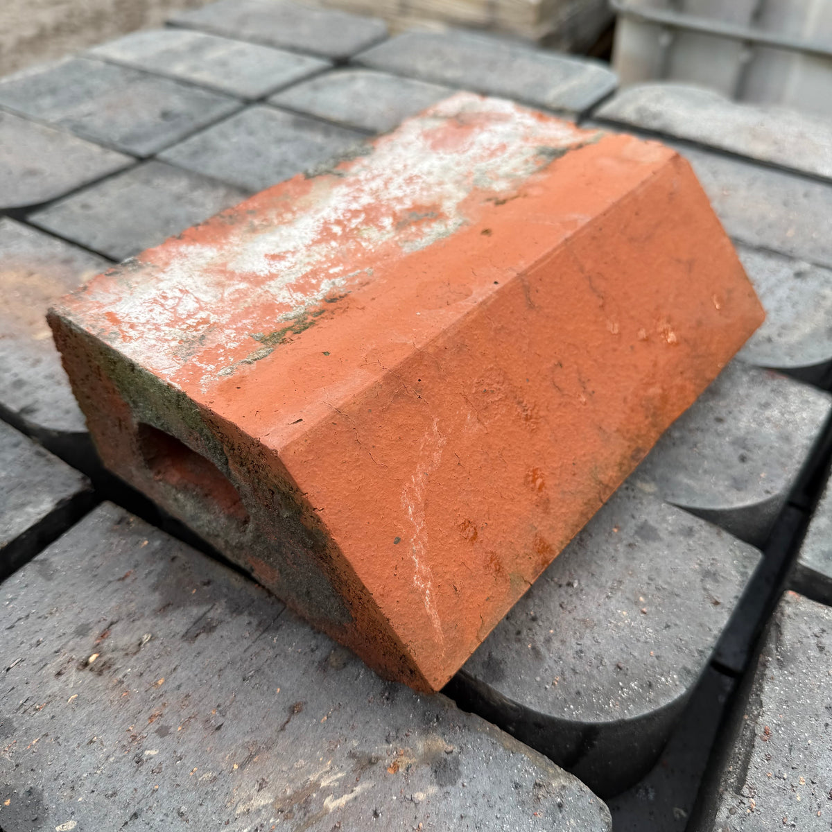 Reclaimed Red Cill Plinth Bricks – Reclaimed Brick Company