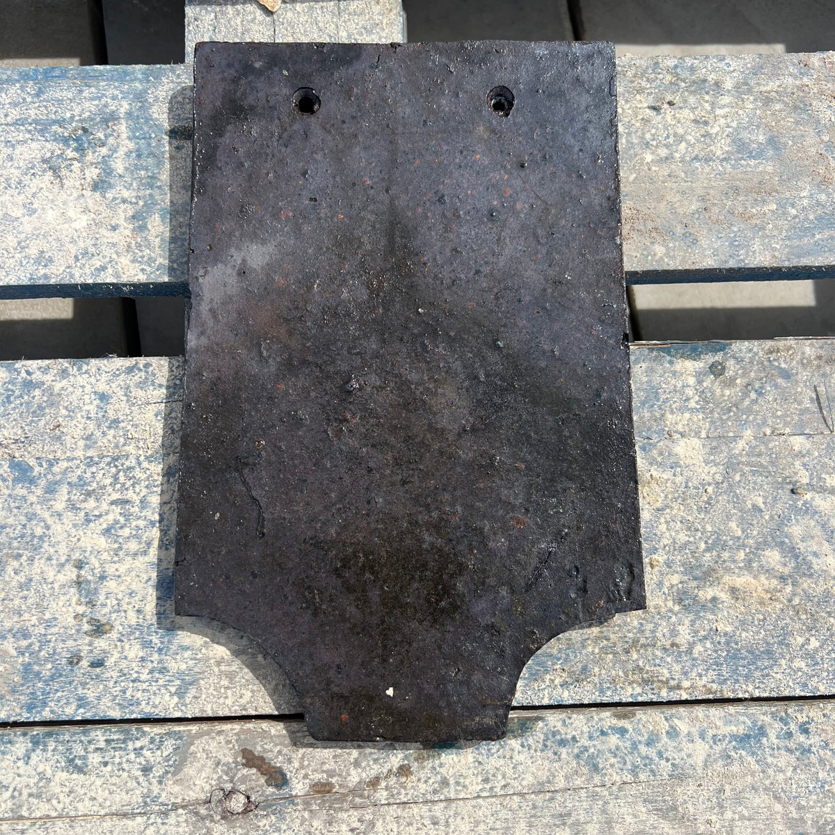 Reclaimed Staffordshire Blue Fishtail Roof Tile – Reclaimed Brick Company