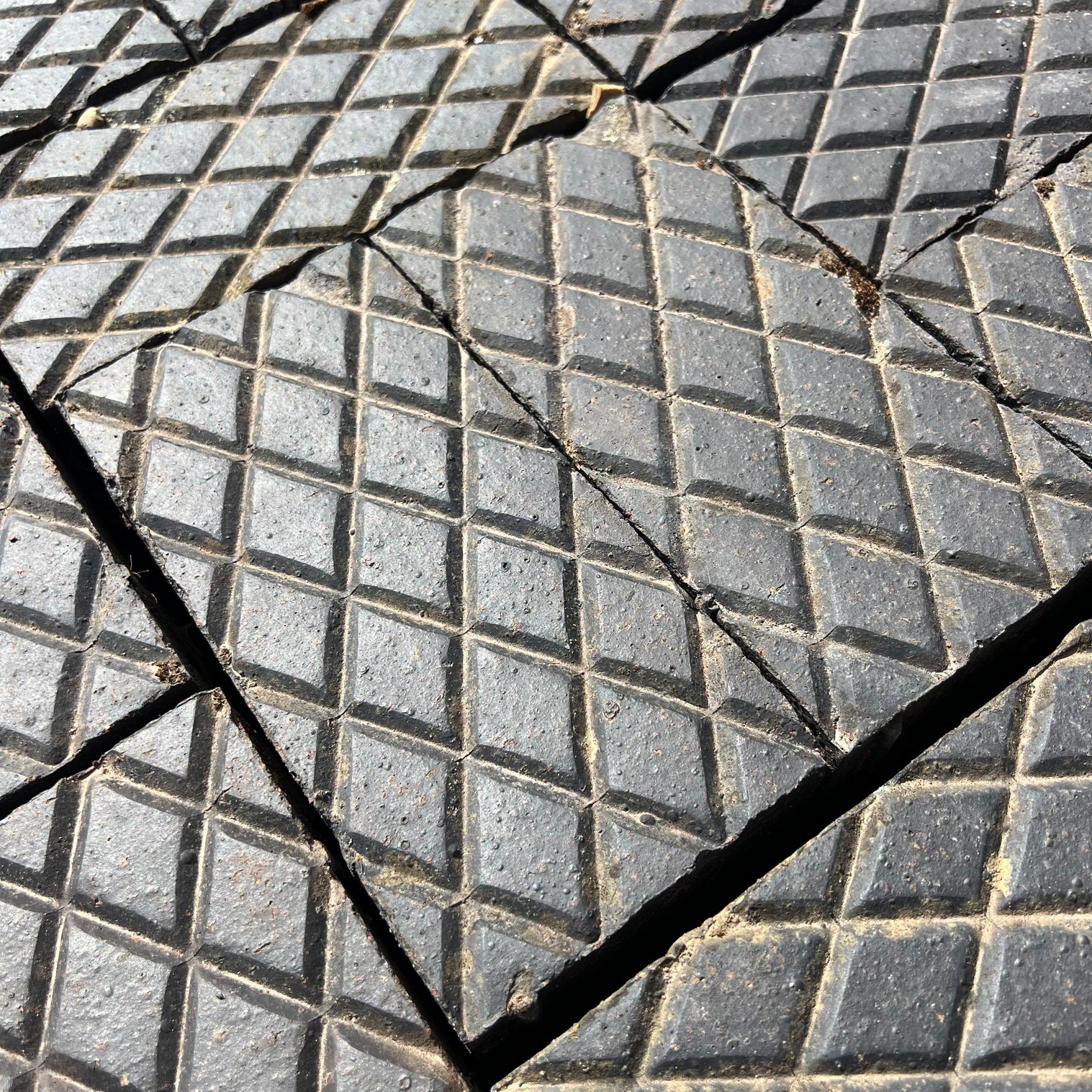 Reclaimed Staffordshire Blue Victorian Diamond Paver – Reclaimed Brick ...