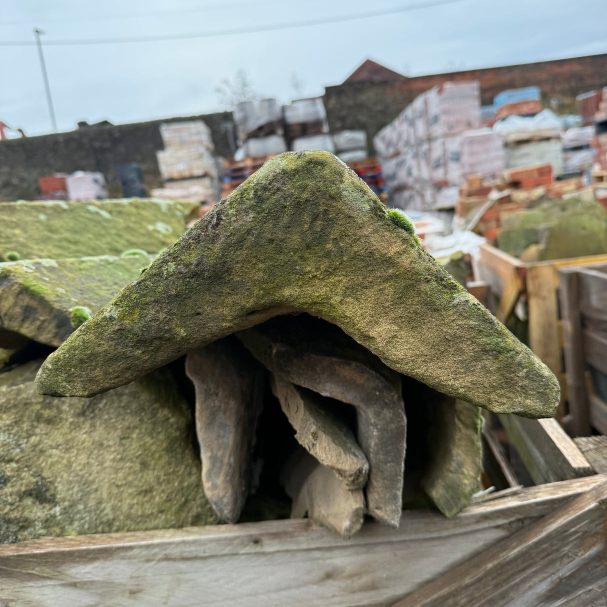 Reclaimed Yorkshire Stone Roof Tiles – Reclaimed Brick Company