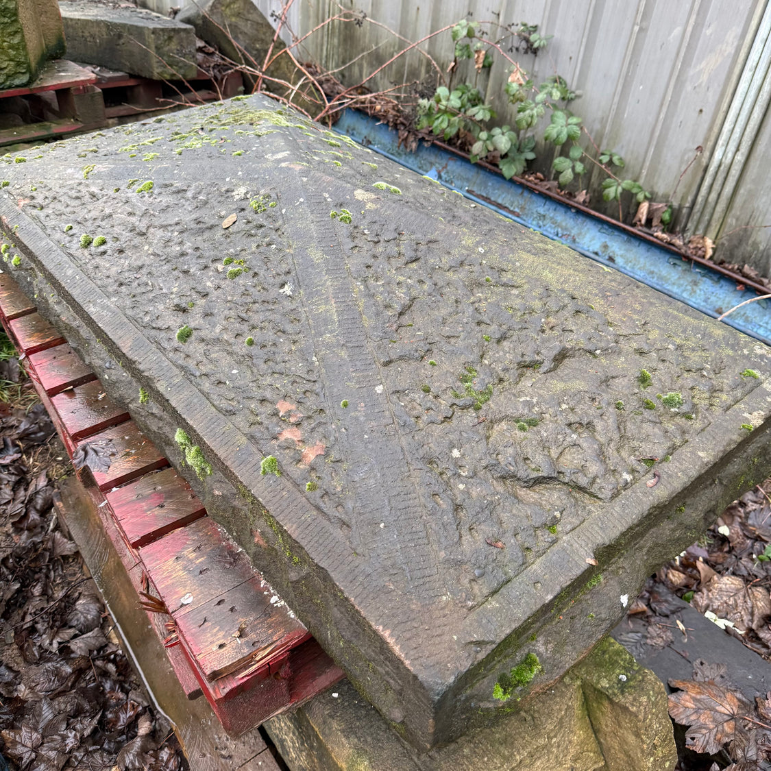 Reclaimed Pillars & Caps | Reclaimed Stone Yard – Reclaimed Brick Company