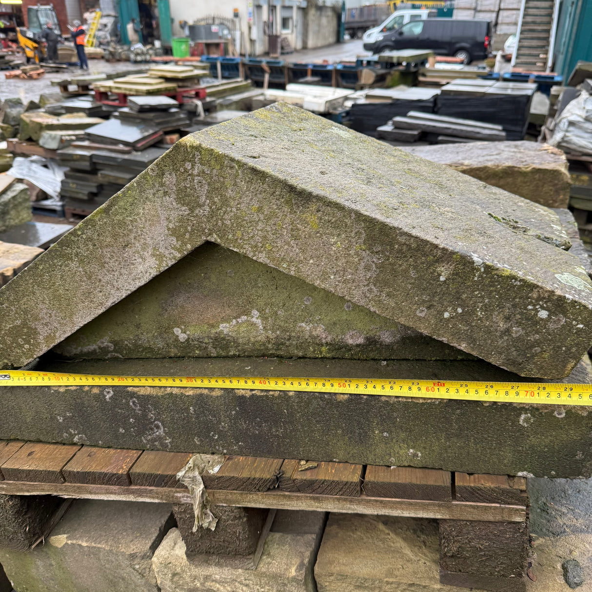 Reclaimed Stone Triangle – Reclaimed Brick Company