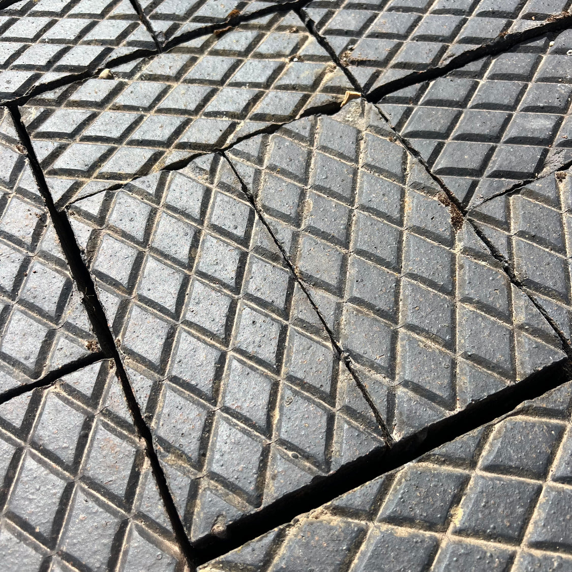 Reclaimed Staffordshire Blue Victorian Diamond Paver – Reclaimed Brick ...