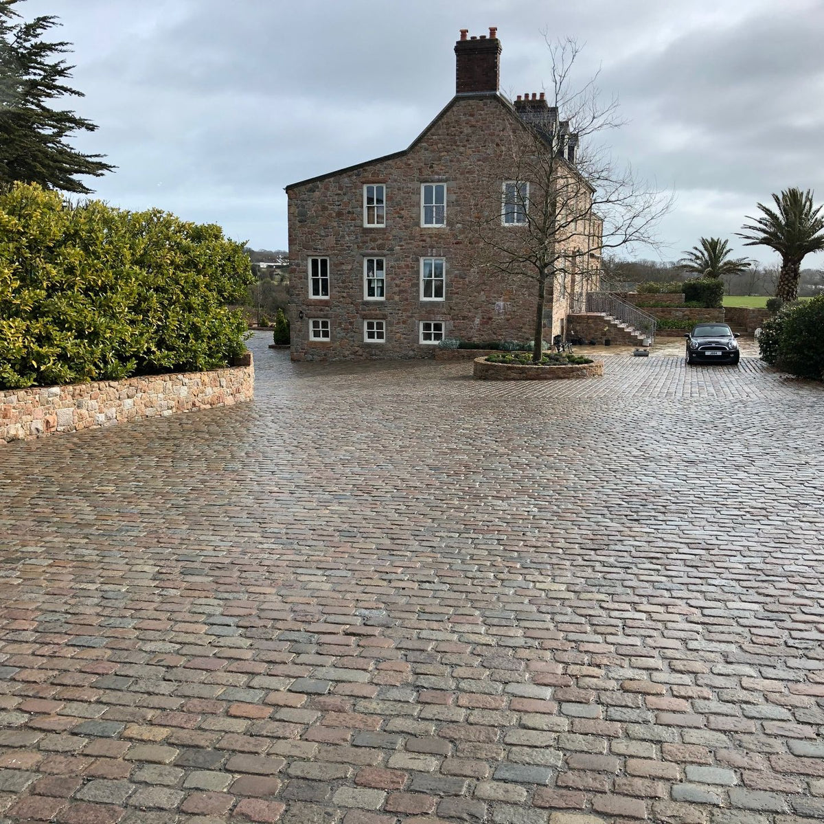 Reclaimed Granite Cobble Topps Driveway, Scotland | RBC – Reclaimed ...