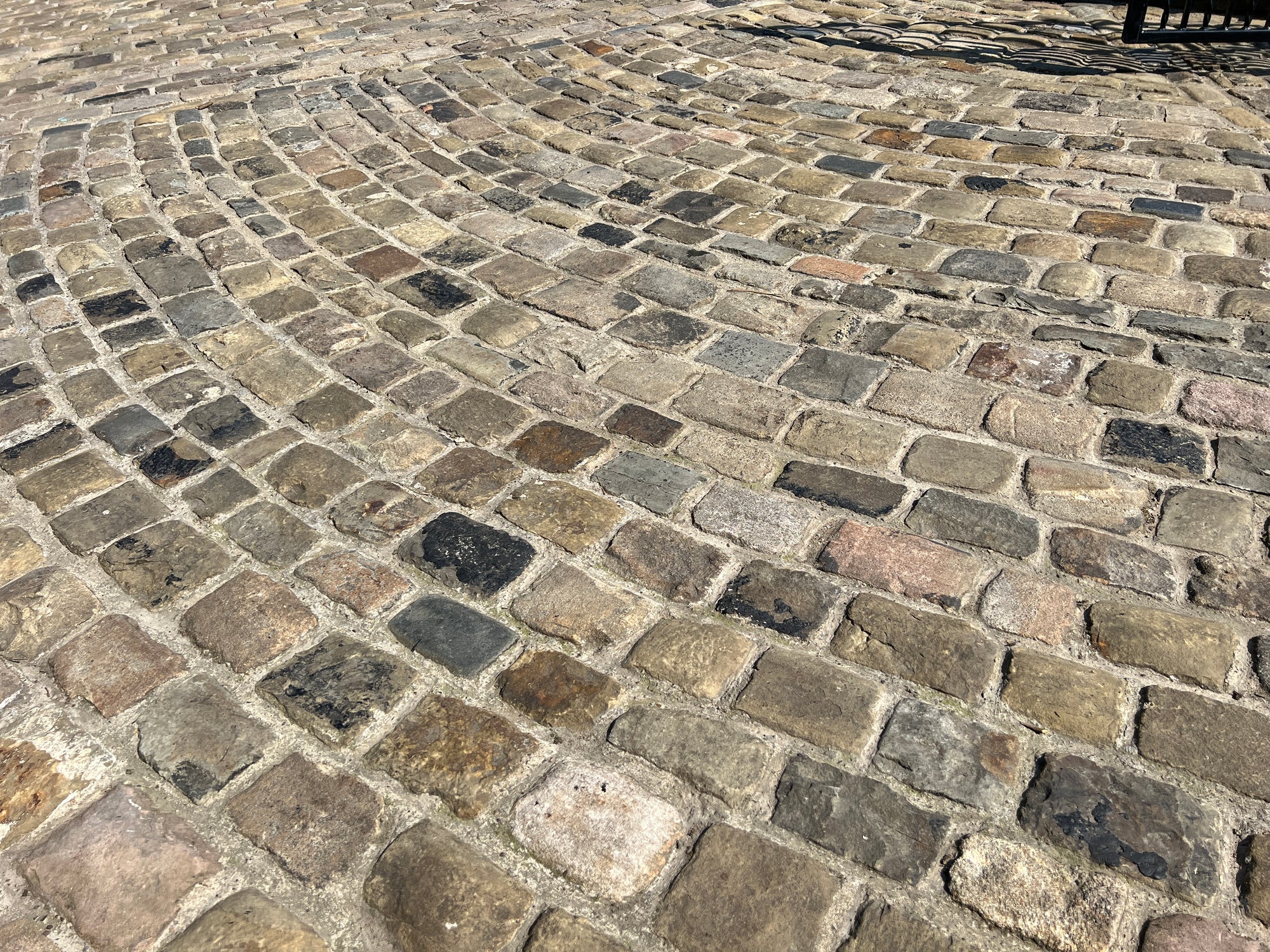 New & Reclaimed Paving Bricks, Cobble Setts & Paving Stone – Reclaimed ...