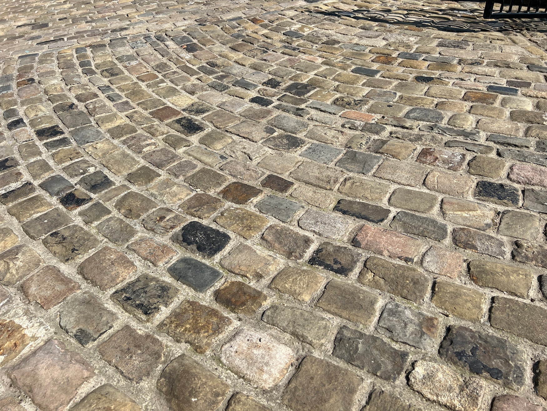 New & Reclaimed Paving Bricks, Cobble Setts & Paving Stone – Reclaimed ...