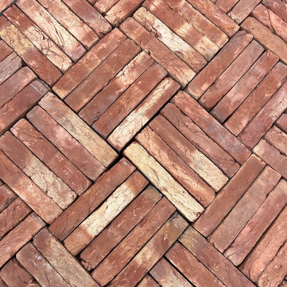 Arundel Red Handmade Clay Paving Bricks | Pack of 445 Pavers | Free De ...