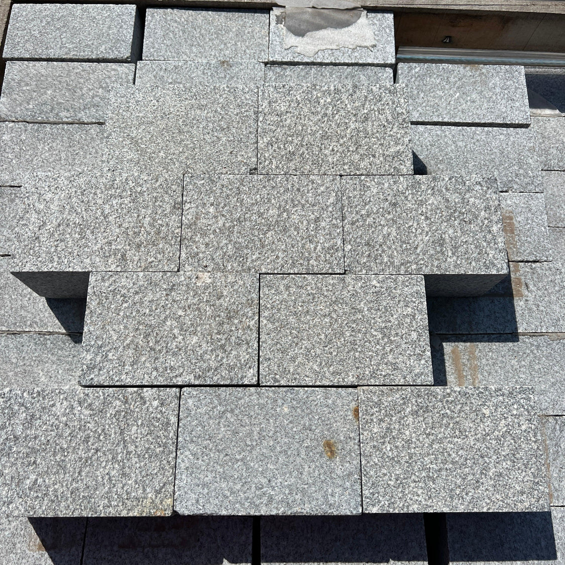 New Flamed Silver Granite Paving Setts / Cobble – Reclaimed Brick Company