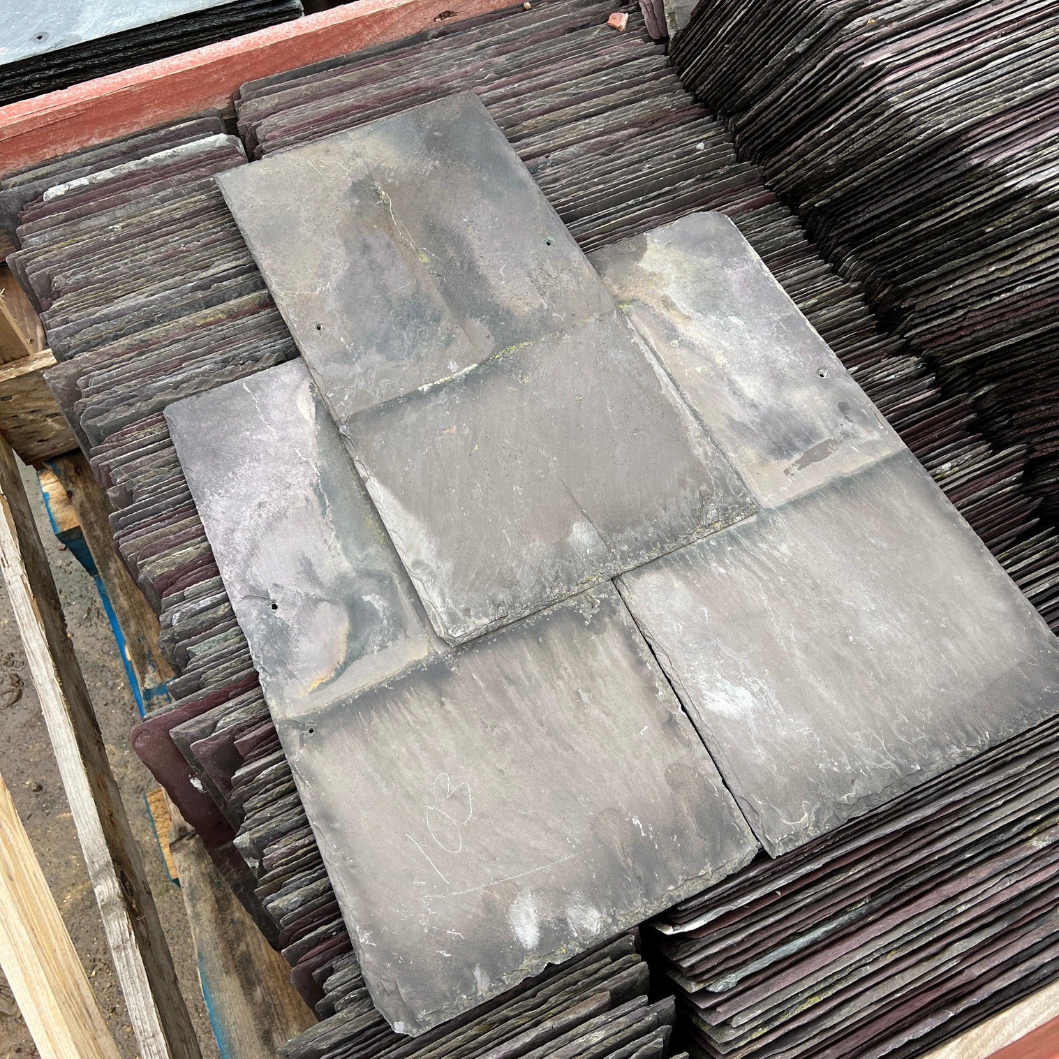 Reclaimed 20” x 10” Welsh Slates | Roof Slate | Roofing Supplies ...