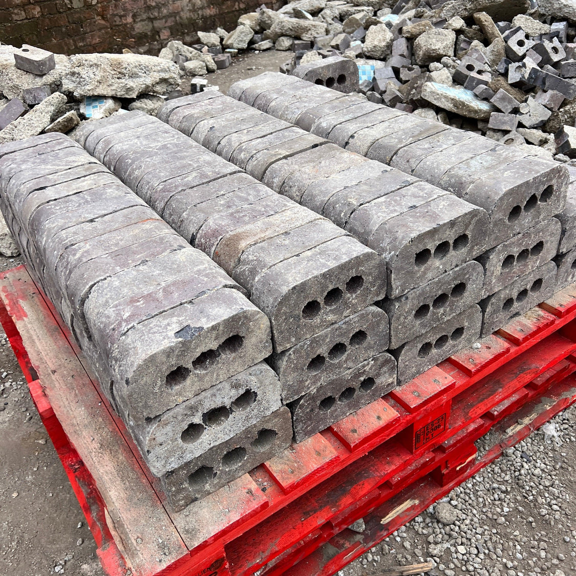 Reclaimed 65mm Blue Double Bullnose Coping Brick | Bullnose Bricks ...