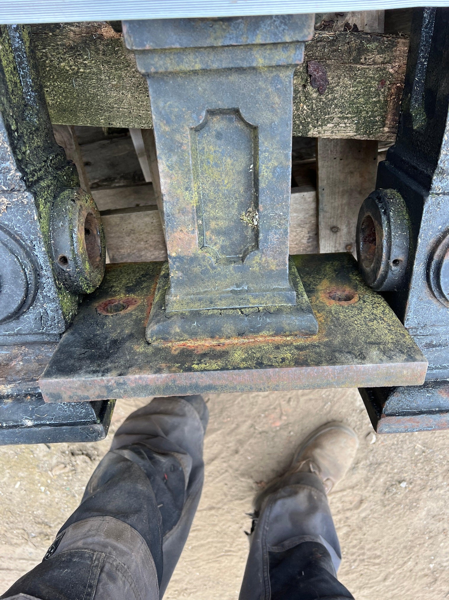 Reclaimed Cast Iron Railing Bollards – Reclaimed Brick Company