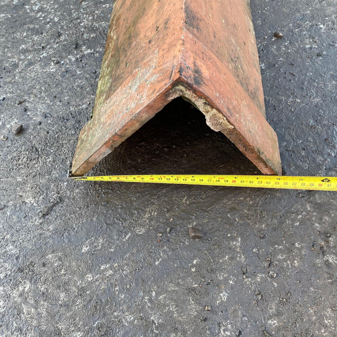 Reclaimed Clay Ridge Roof Tiles – Reclaimed Brick Company