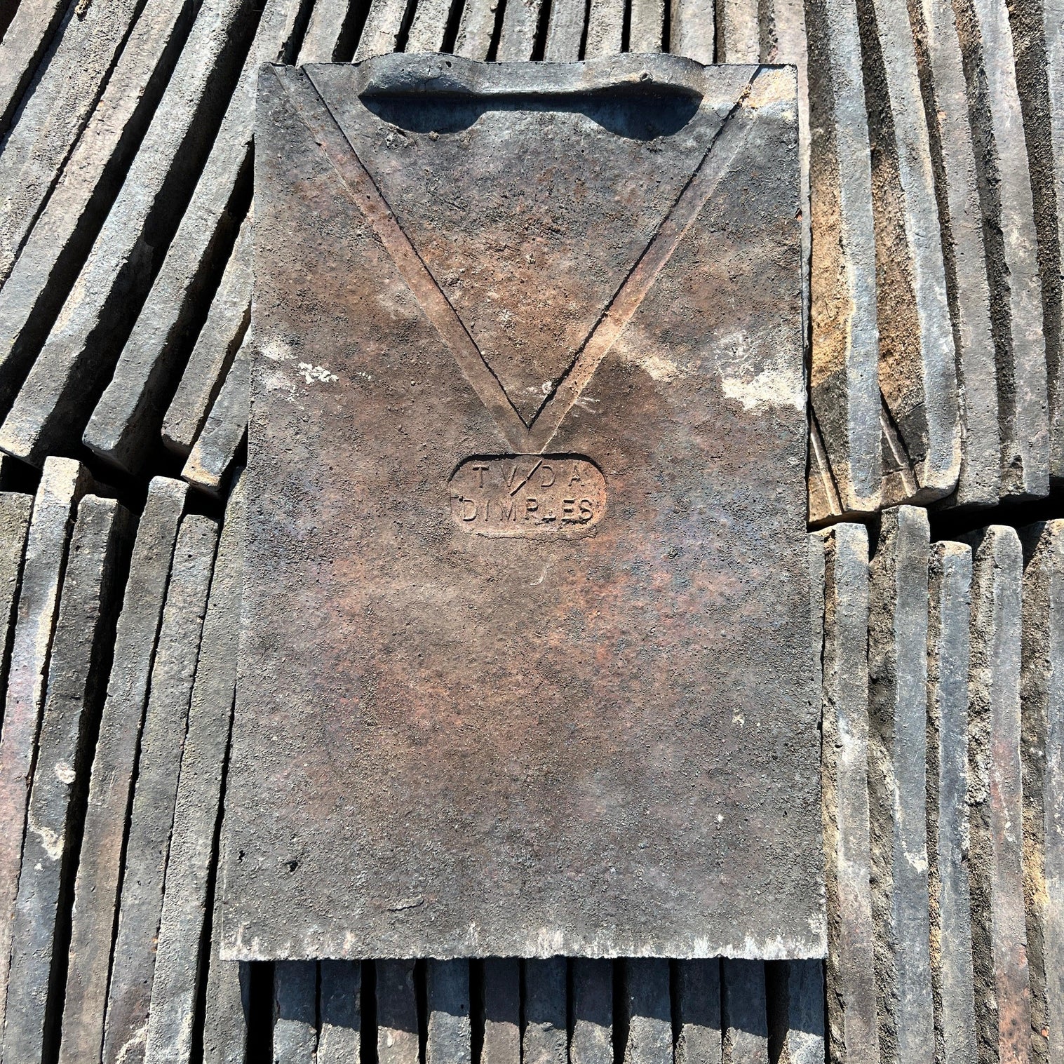 Reclaimed Dimples Clay Roof Tiles | Roofing Supplies | Clay Roof Tiles ...