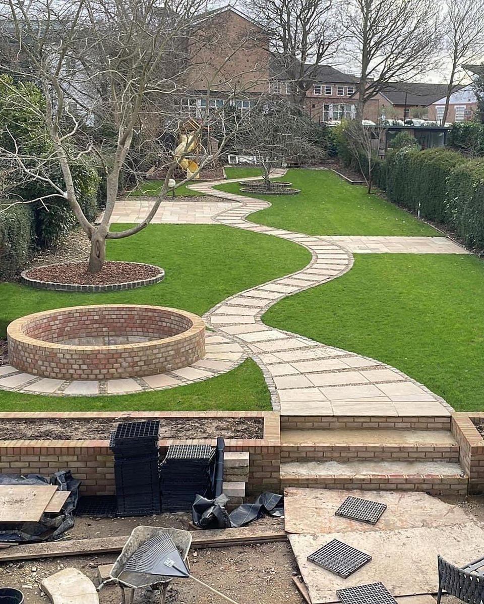 Reclaimed Granite Cobble Driveway and Garden Edging, Surrey – Reclaimed ...