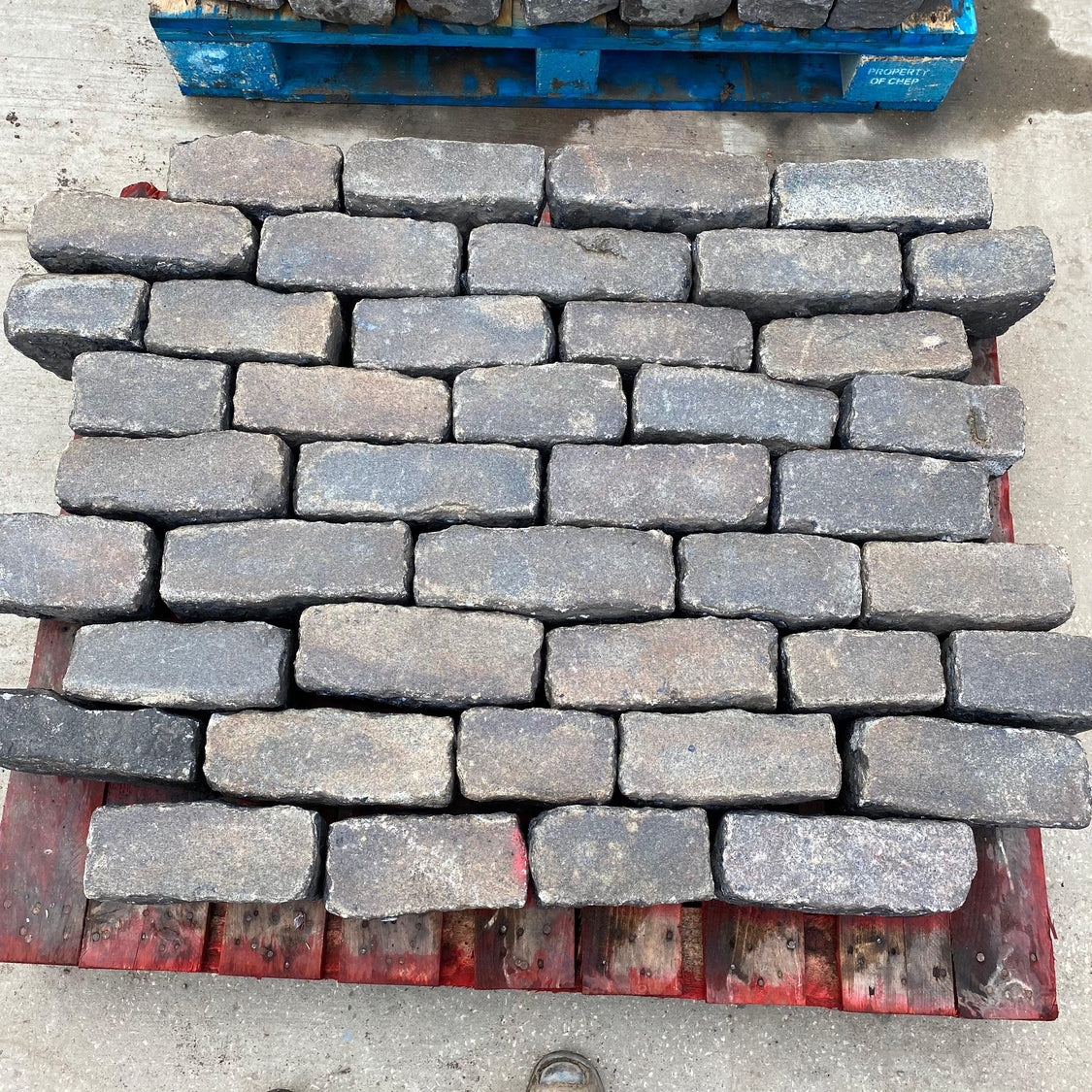 Reclaimed Granite Cobbles / Setts - Elongated | Lawn Edging – Reclaimed ...