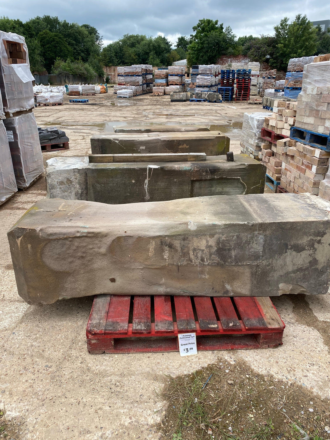 Reclaimed Large Stone Gate Posts - (Set of 2) – Reclaimed Brick Company