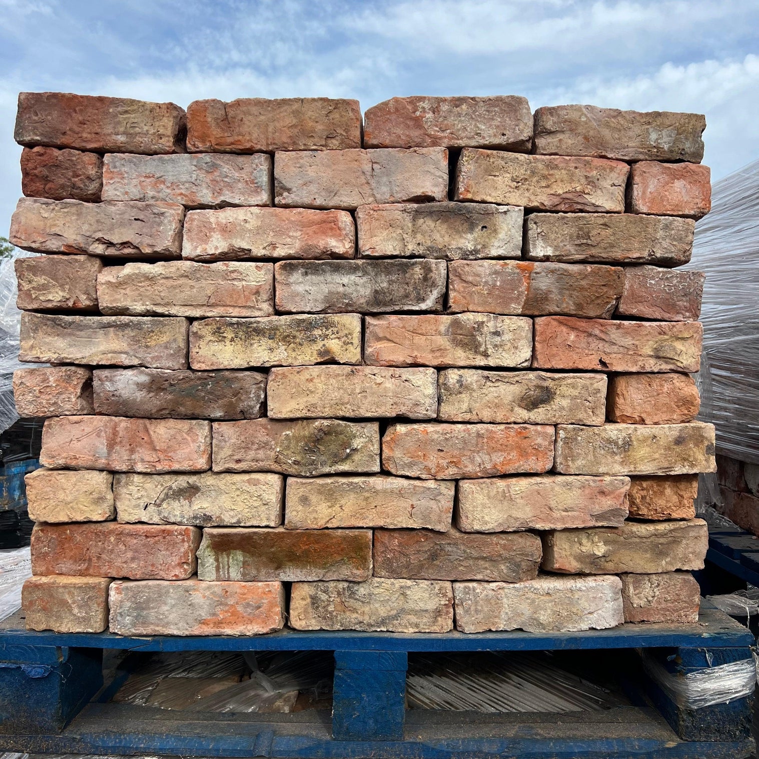 Lincolnshire Brick | Reclamation Yard | Reclaimed Brick Company