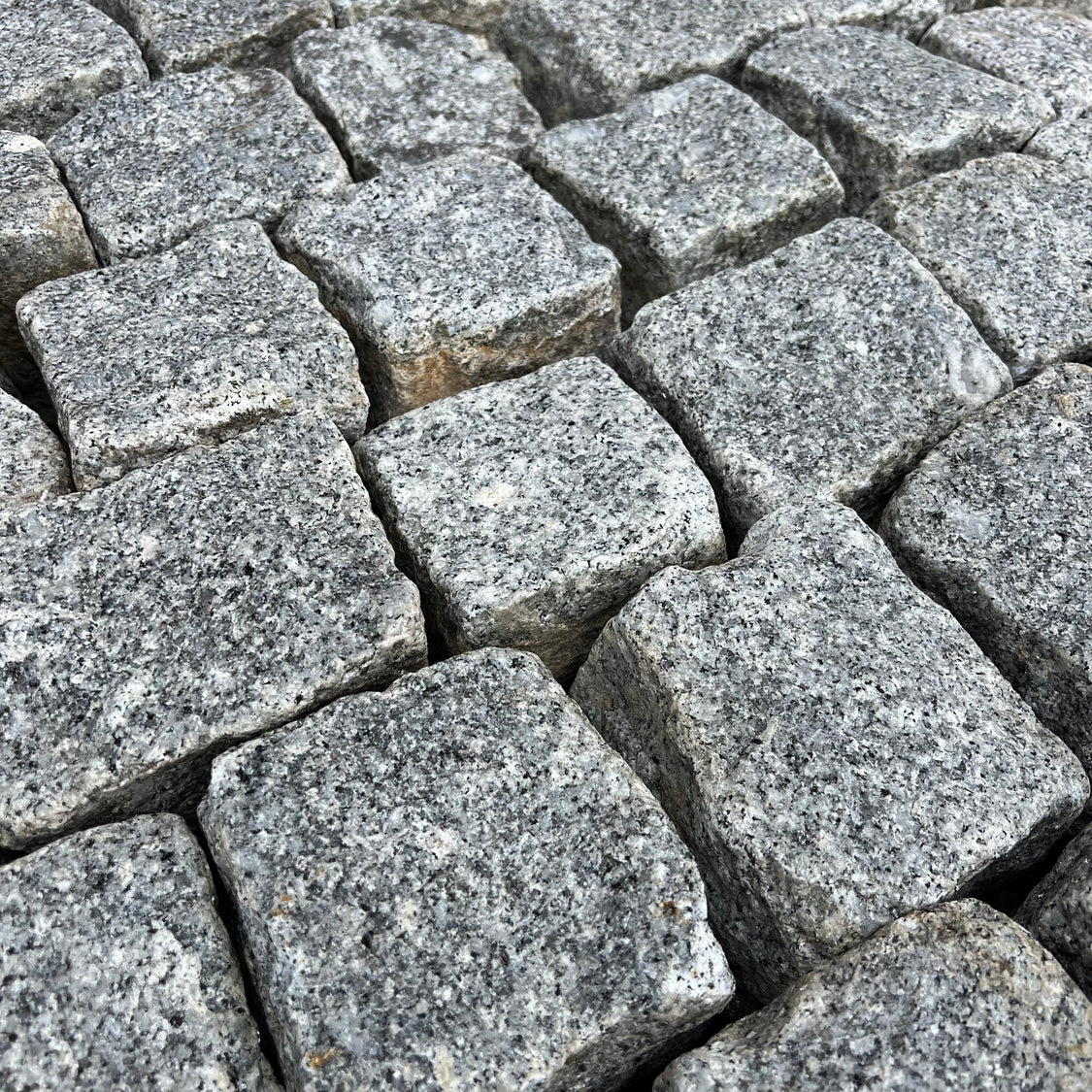 Reclaimed London Granite Cobble Setts | Stone Cobblesetts – Reclaimed ...