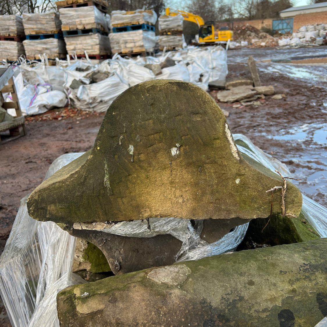 Reclaimed Natural Stone “Bell” Wall Coping - 20 Linear Meter Job Lot ...