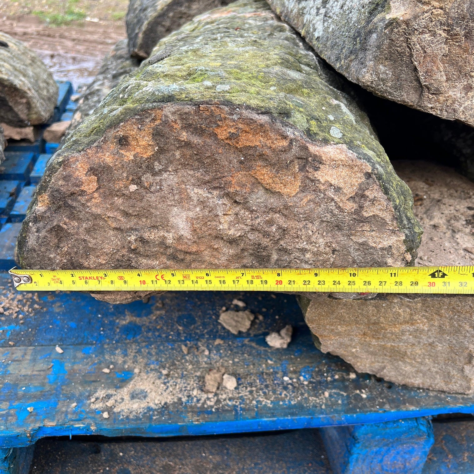 Reclaimed Natural Stone Saddle Back / Half Round Wall Coping - Job Lot ...