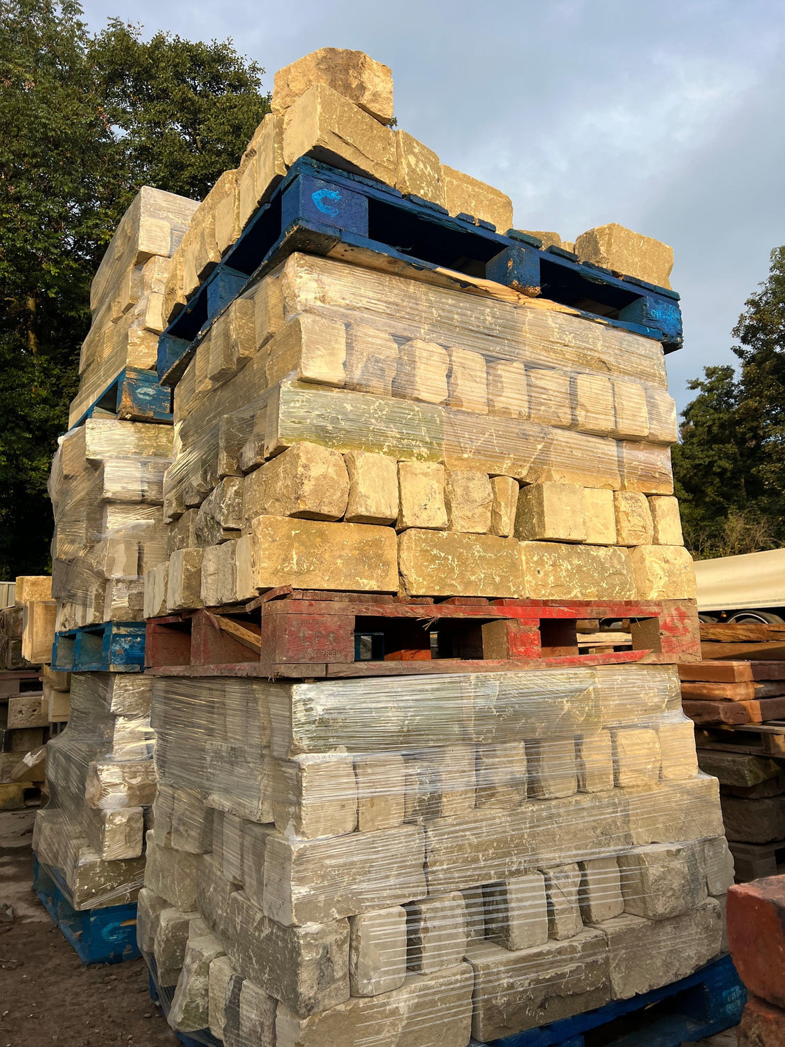 Reclaimed Pitched Face Building Stone - 140mm – Reclaimed Brick Company