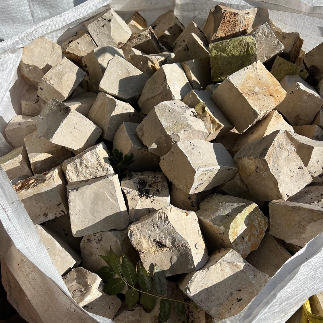 Reclaimed Portuguese Cream Calico Cobbles (Ton Bag) – Reclaimed Brick ...