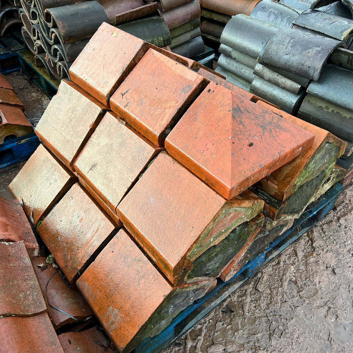 Reclaimed Red Saddleback Triangle Terracotta Wall Coping - 16” x 8 ...