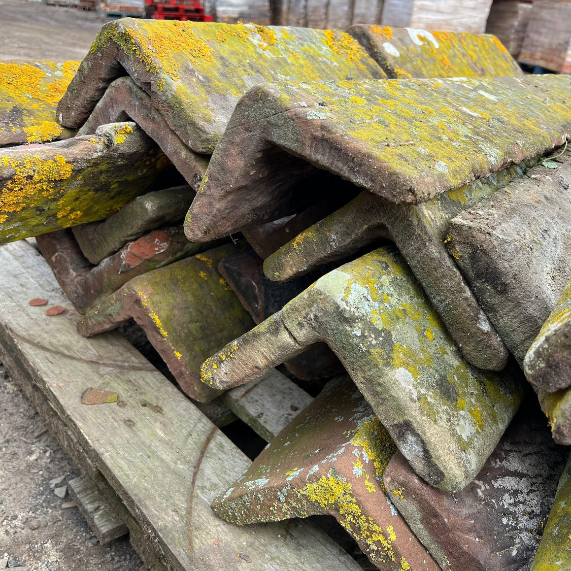Reclaimed Red Sandstone Weathered Stone Roof Ridge Tile - Batch of 20 ...