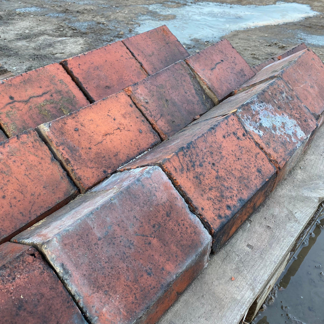 Reclaimed Red Triangle Wall Coping Bricks – Reclaimed Brick Company