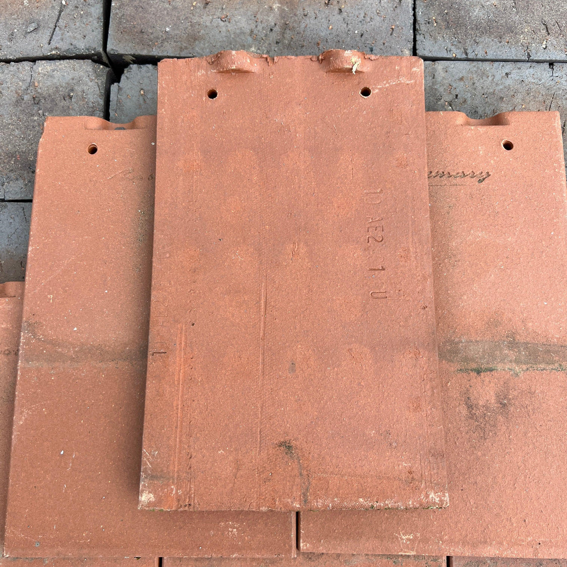Reclaimed Rosemary Red Clay Roof Tiles (Like New) | Clay Roof Tiles ...