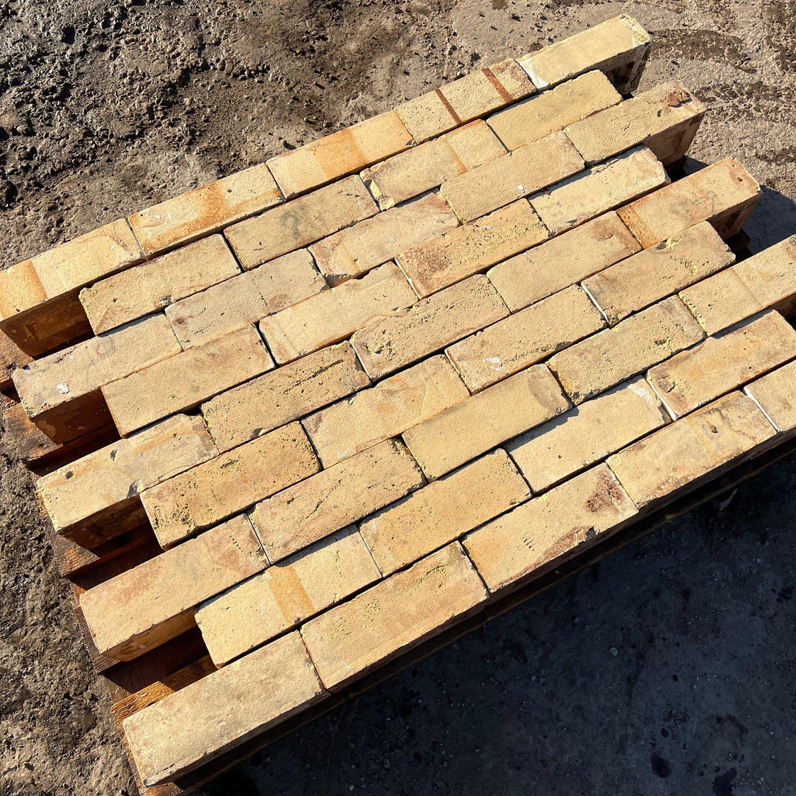 Reclaimed Smooth Yellow Bricks | London Bricks | Free Delivery ...
