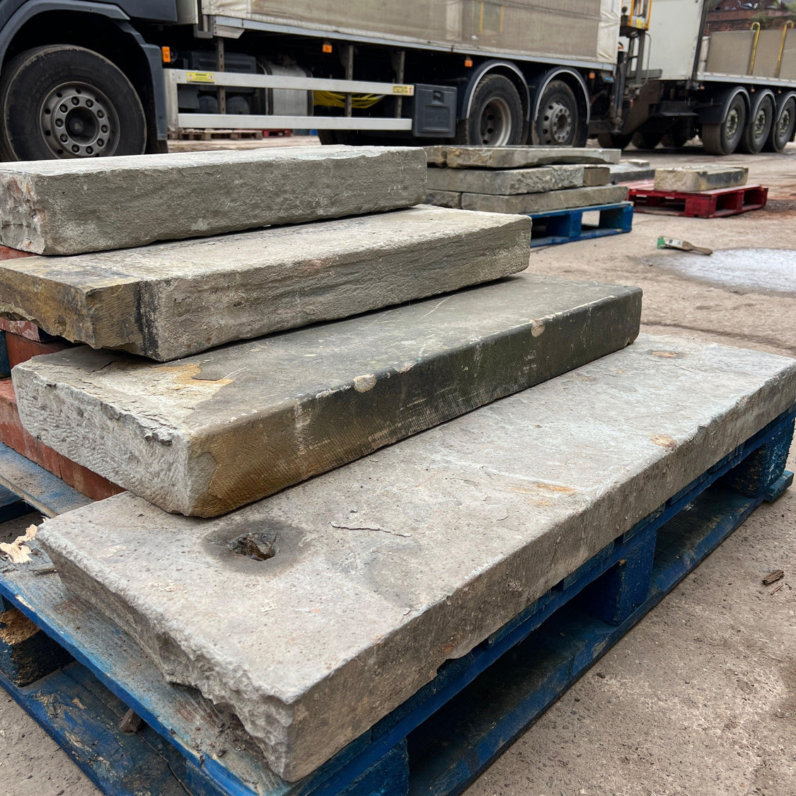 Reclaimed Stone Steps - (Set of 4) – Reclaimed Brick Company