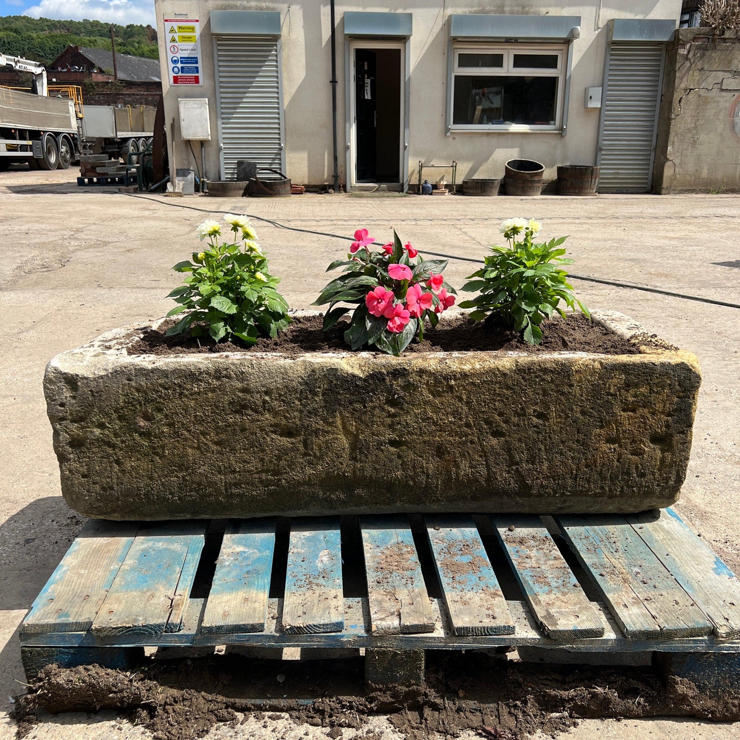 Reclaimed Stone Troughs | Garden Stone Trough | Stone Reclamation Yard ...