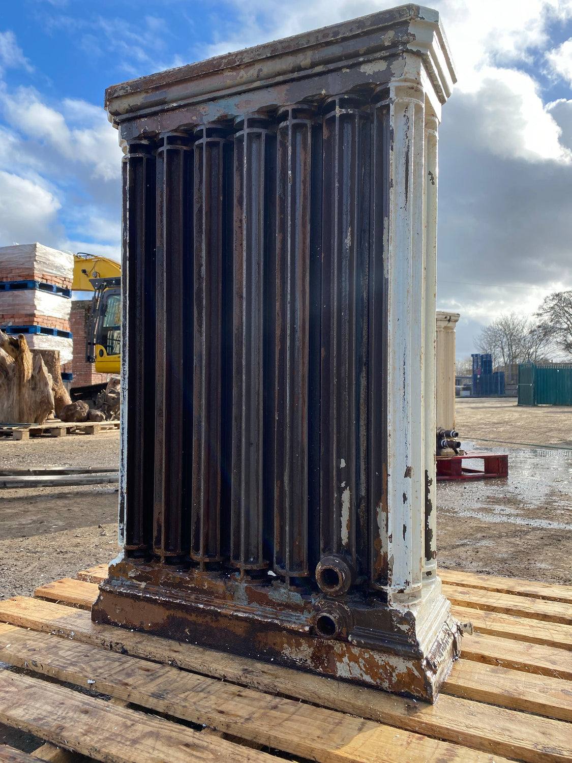 Reclaimed “The Beeston Radiator” Church Cast Iron Radiator-3 Available ...