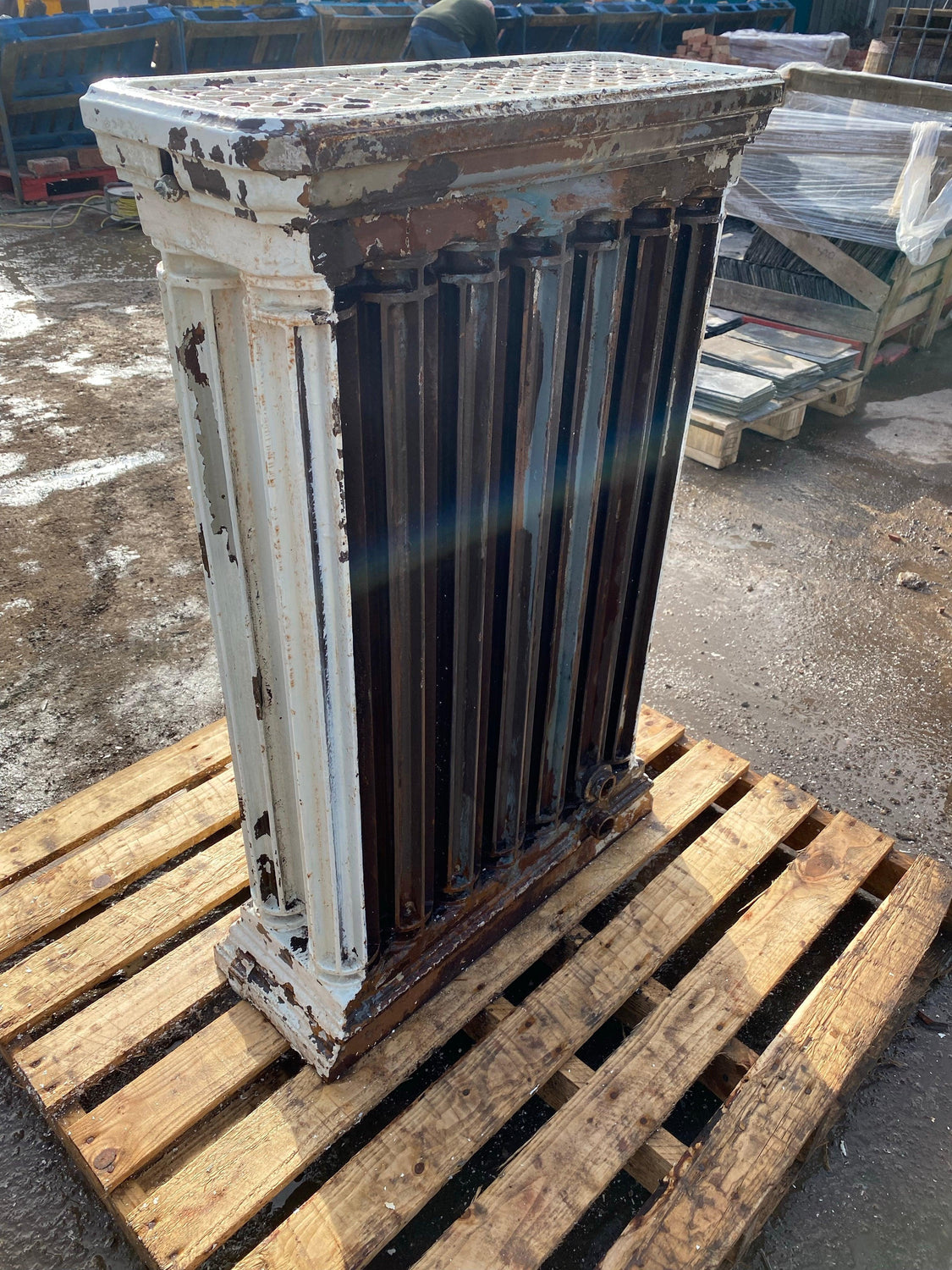 Reclaimed “The Beeston Radiator” Church Cast Iron Radiator-3 Available ...