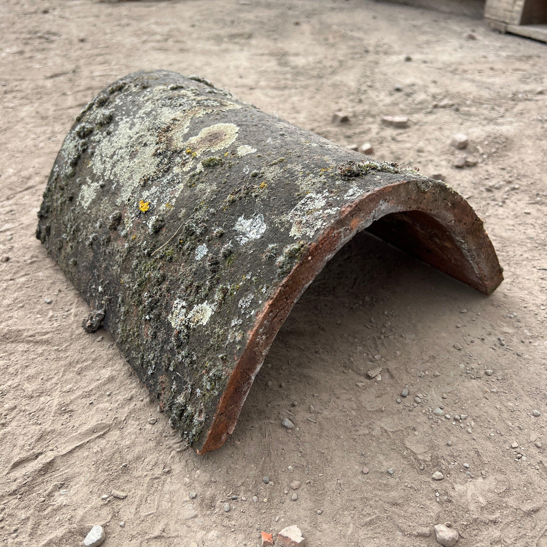 Reclaimed Weathered Hogback Clay Ridge Roof Tile | Roofing Supplies ...