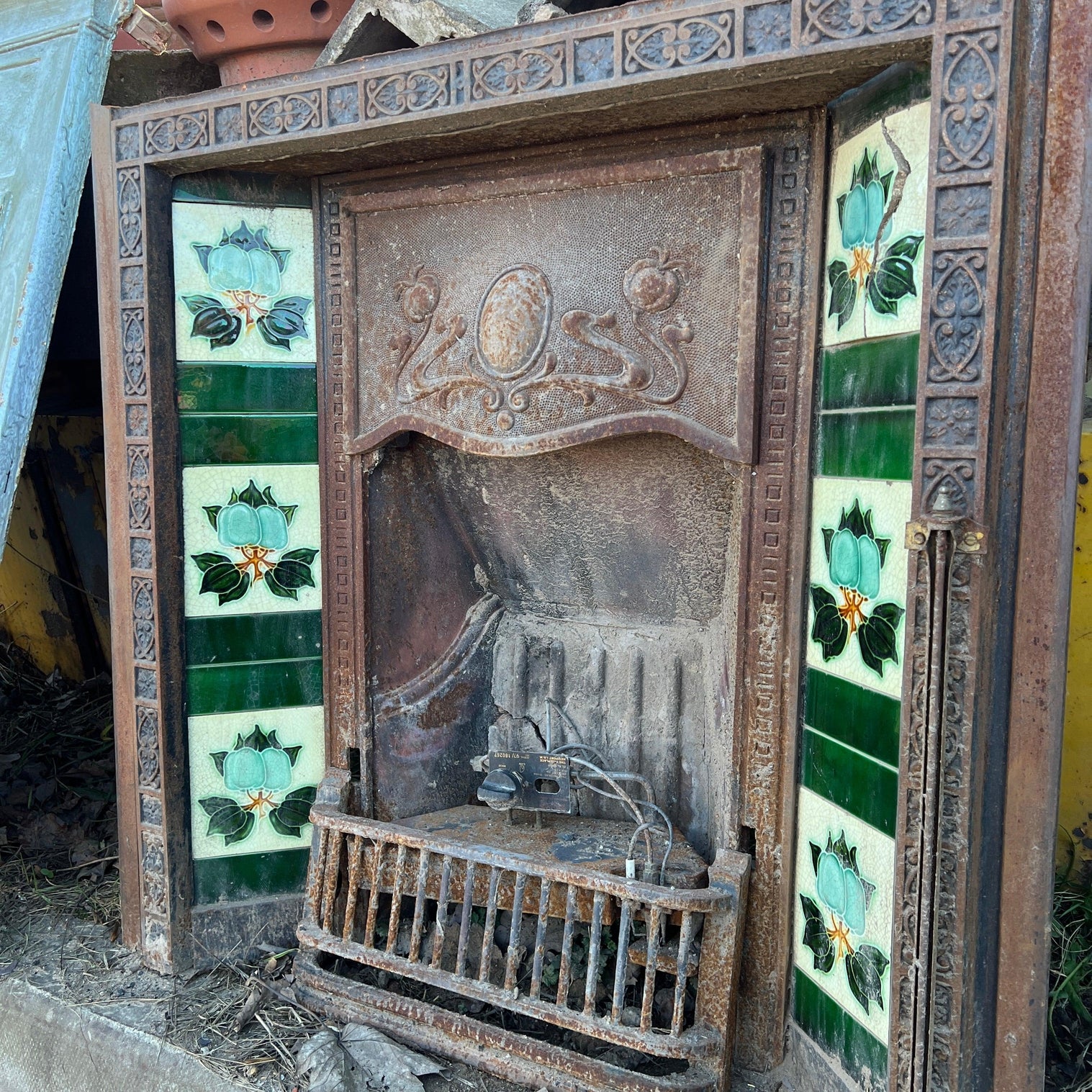 Victorian Cast Iron Fire Place | 136cm x 37cm x 28cm/21cm – Reclaimed Brick Company