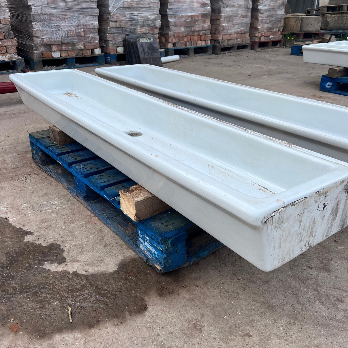 Vintage Original 6ft Ceramic Belfast Sink – Reclaimed Brick Company